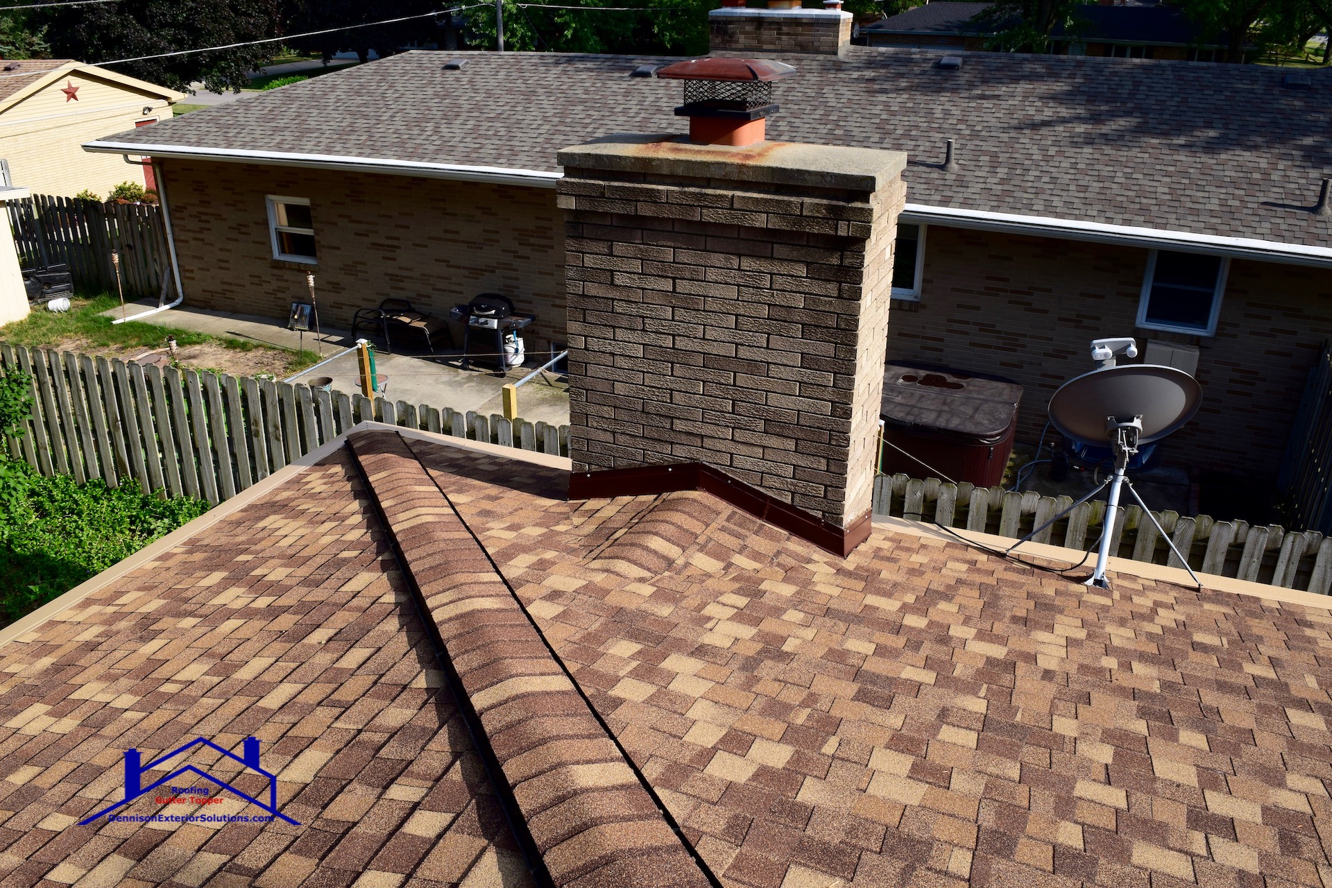 LandMark Pro & NorthGate Resawn Shake Lifetime Warranty Shingles ...