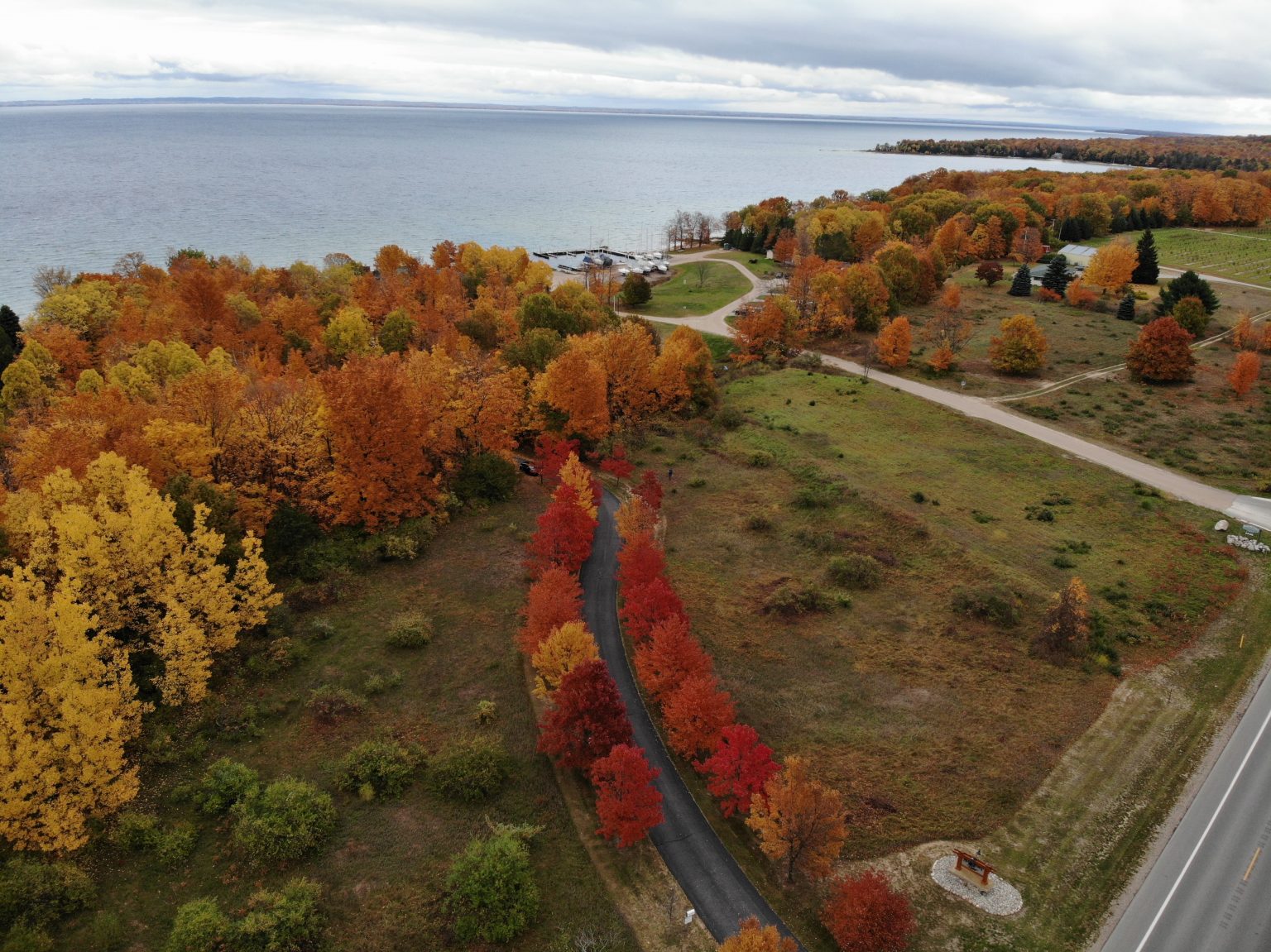 Fall Foliage Tour - West Michigan - Dennison Roofing & Gutter Toppers
